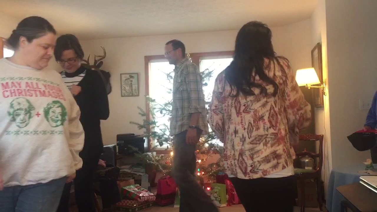 Christmas cake walk - YouTube