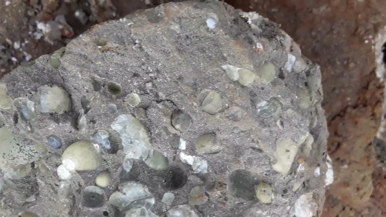 Olha oque achei no kimberlito,será um diamante?? - YouTube