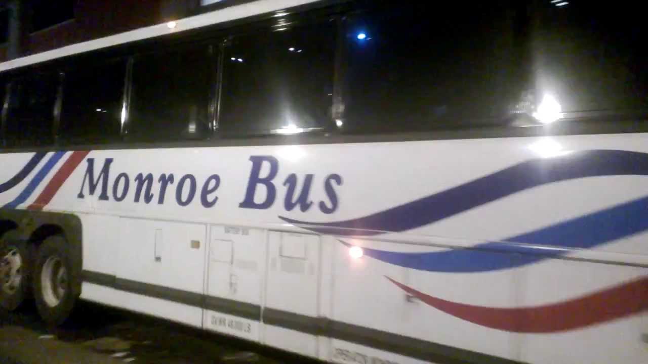 Monroe Bus 913 In NYC Near the Port Authority MCI - YouTube
