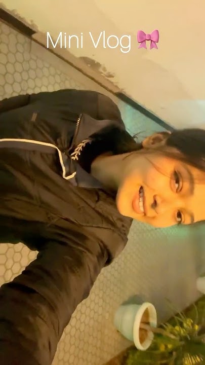 Mini vlog🎀 #youtubeshorts #winter #viralshorts #minivlog #momolovers #food #trending #2025 - YouTube