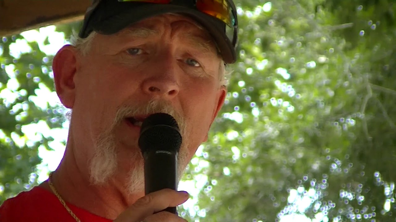 Catlin Tierce sings in Williamston,SC 8-25-2018 - YouTube