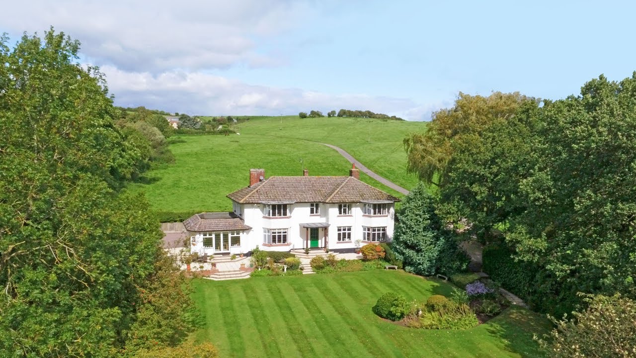 1920s detached house in rural location - YouTube