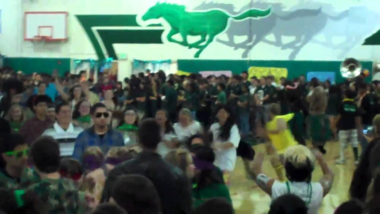 Homestead High School Senior Walk In 2011 - YouTube