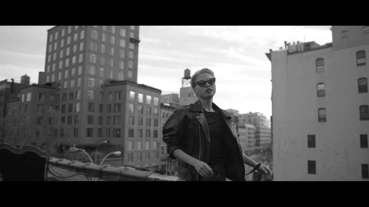 THE MONDAY MORNING (WO)MAN — EIKO HARA 4/12 - YouTube