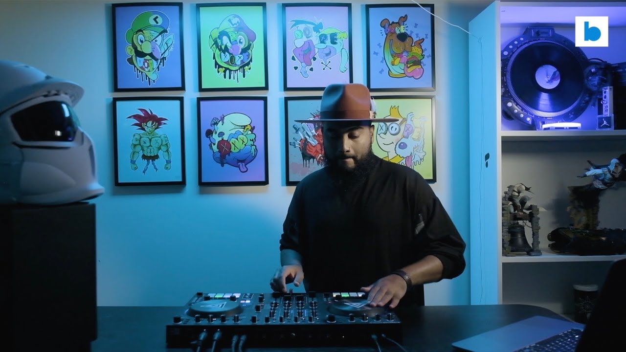 Dean Guest performs routine with Beatsource, TRAKTOR - YouTube