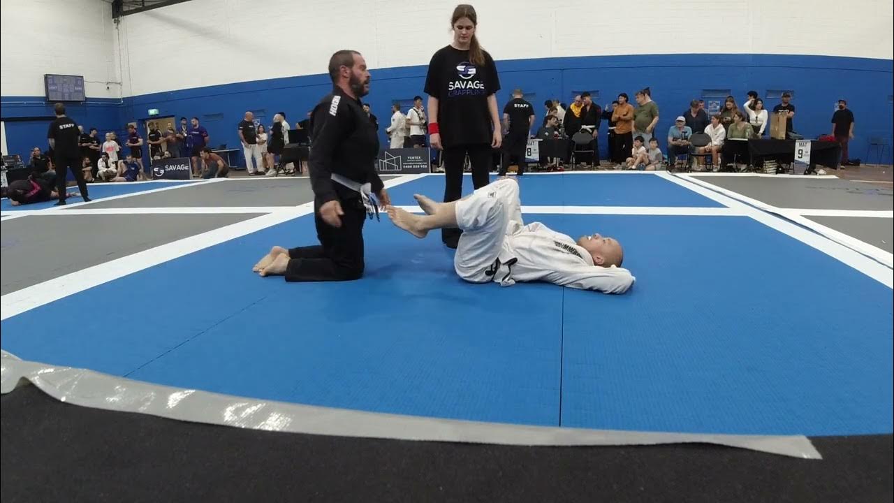 white gi bjj lightweight match 1 of 4 - YouTube
