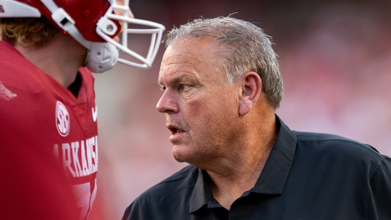 Razorbacks coach Sam Pittman on team heading to play LSU - YouTube