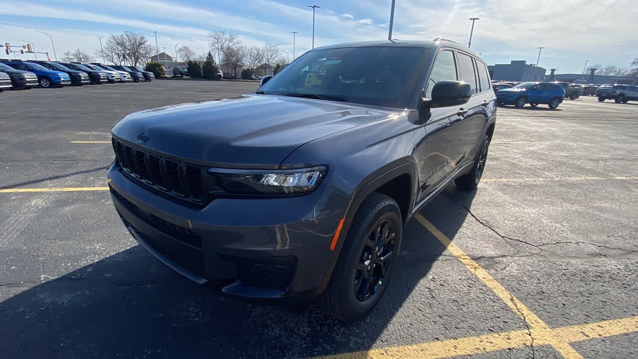 2024 Jeep Grand_Cherokee_L Laredo KS Olathe, Overland Park, Lawrence ...