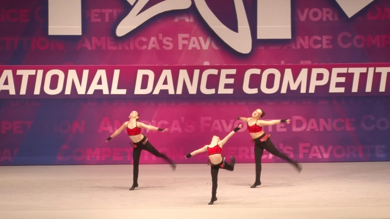 Run Dat Back / Addison Gutow / KAR 2016 - YouTube