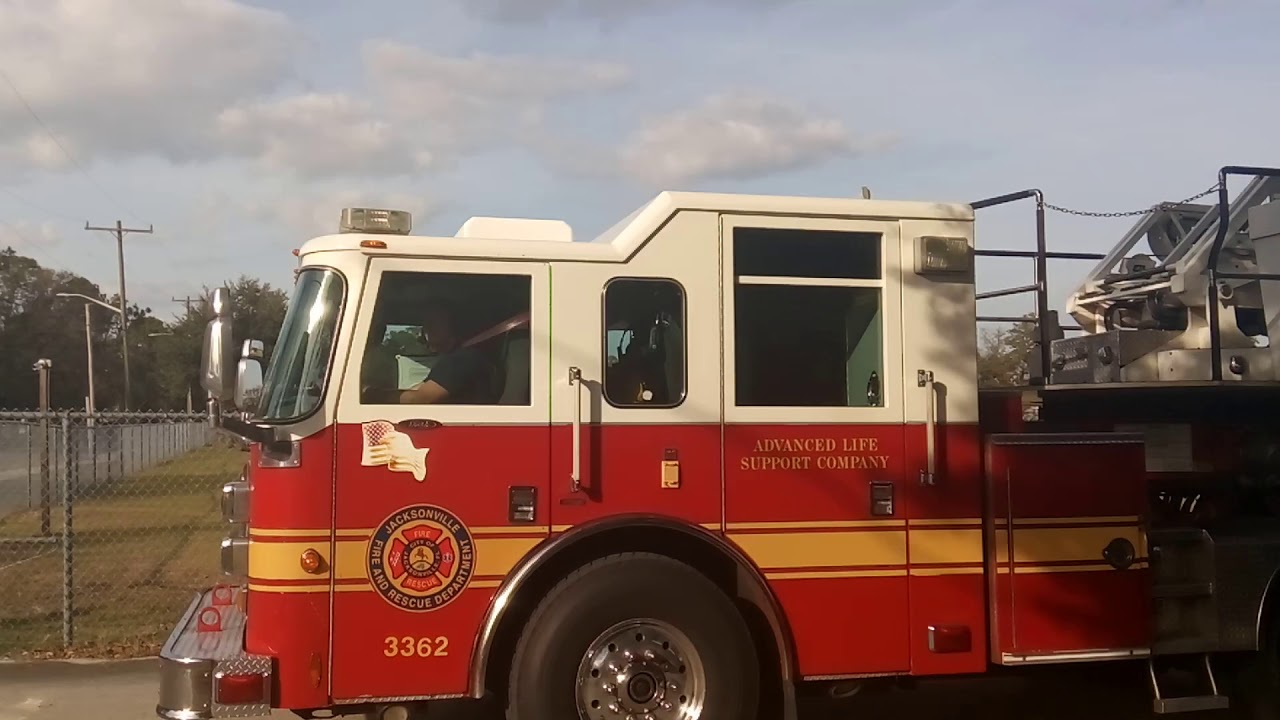 JFRD Ladder 31 returning - YouTube