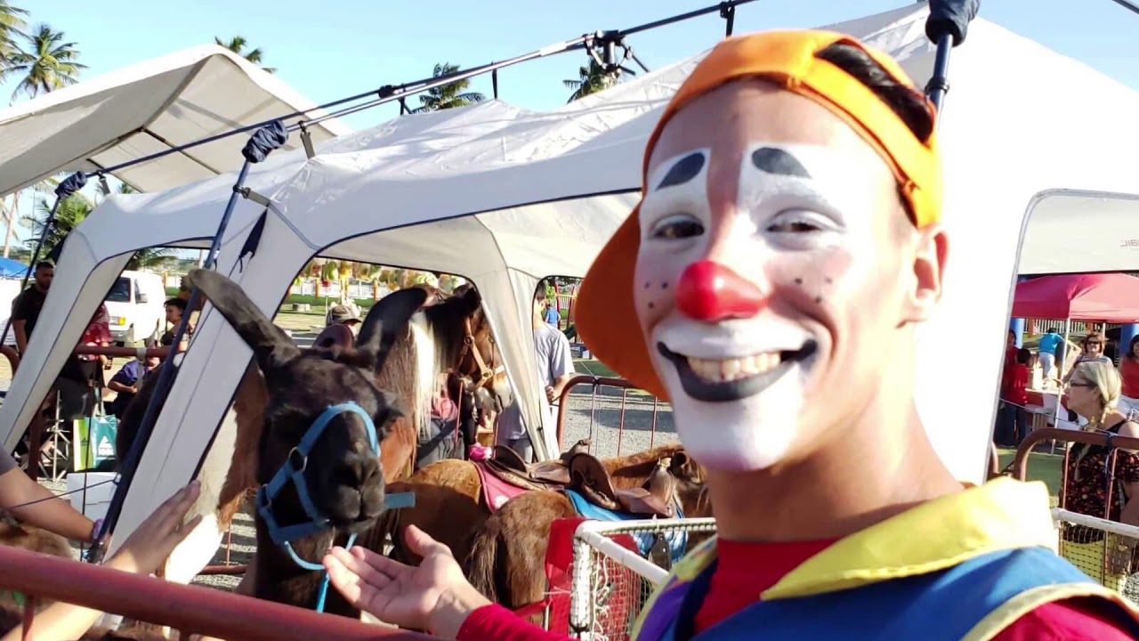 El show del payaso Travis en Atillo P.R. - YouTube