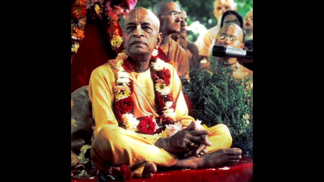 Melodious Hare Krishna Kirtan by HG Sudarsana Gauracandra Prabhu - YouTube
