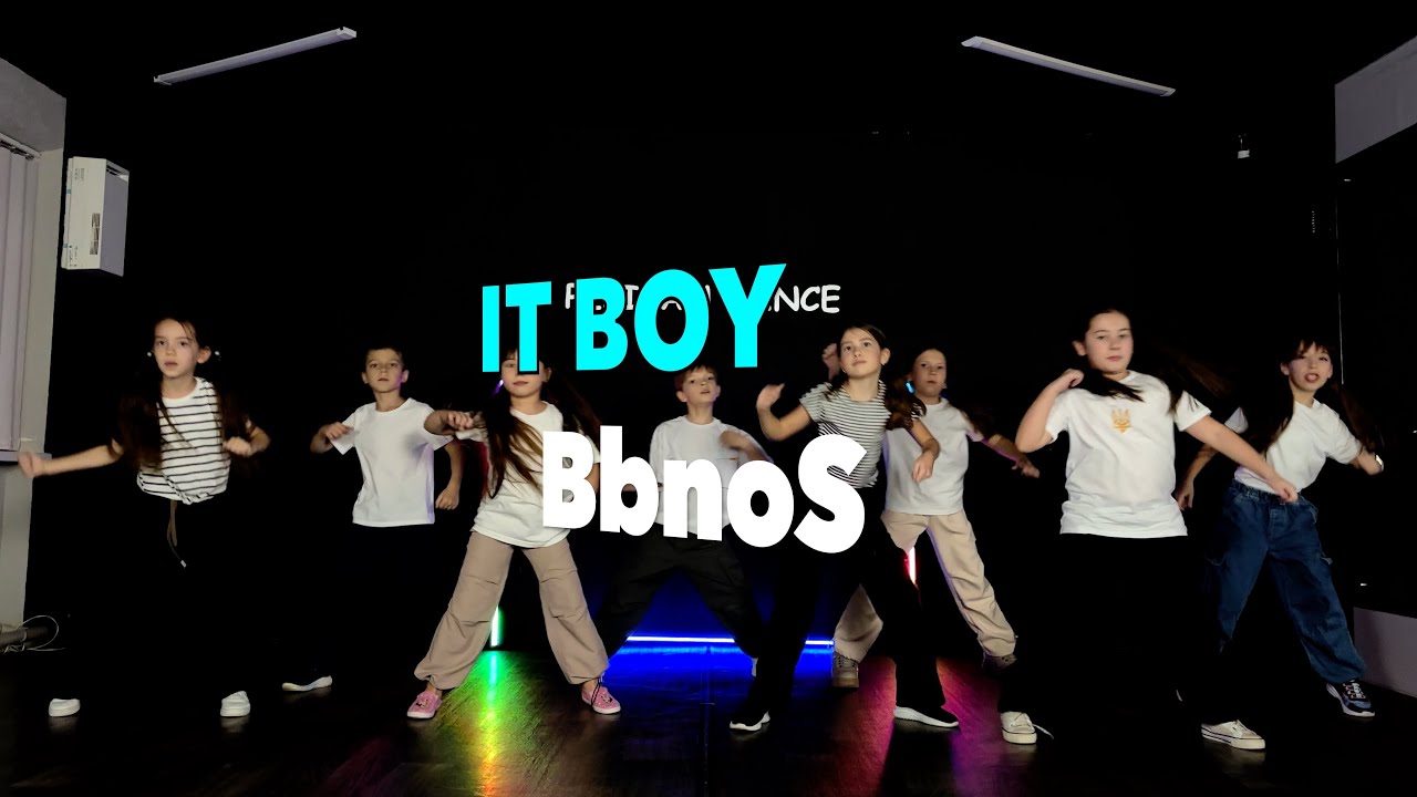 bbnoS - IT BOY dance cover#dancecover #dance #dancekids - YouTube