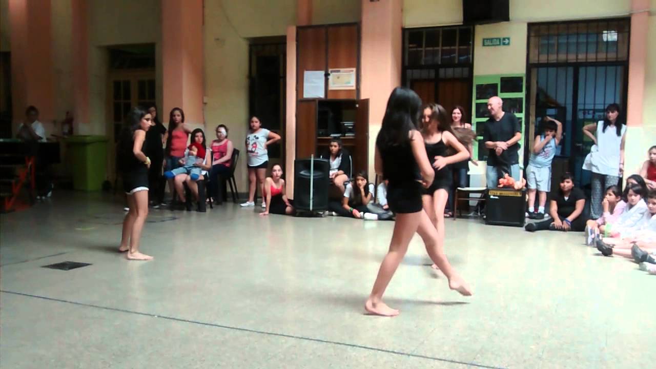 Lucia Oviedo - Escuela N° 4 Felix de Olazabal - YouTube