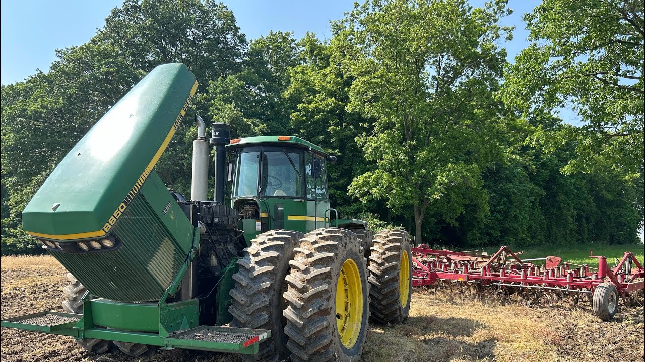 MAJOR BREAKDOWN!! Also when you trim around things, they look bigger ...