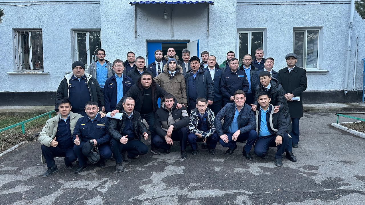 Бывшим курсантам и выпускникам группы МЭ208 будущим машинистам