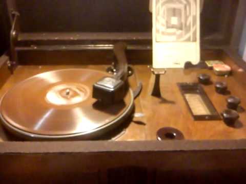 durium records played on 1934 hmv 540 - YouTube