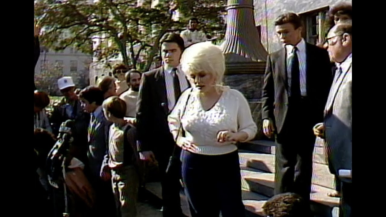 Dolly Parton interview - YouTube