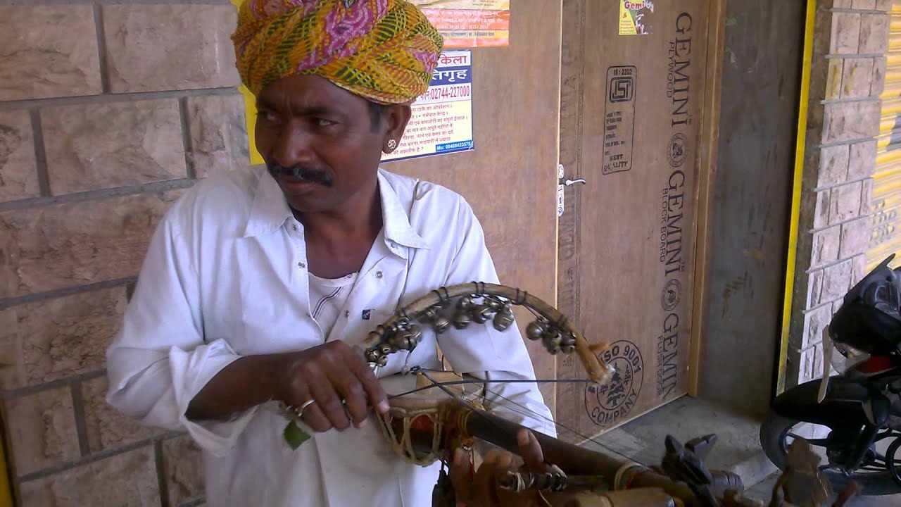 Ravan Hattha (Rajasthani Folk Music Instrument) - YouTube