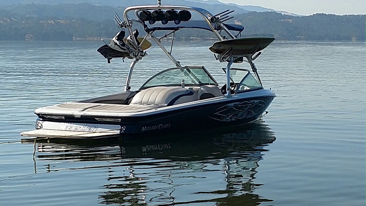 2005 Mastercraft X7 - YouTube