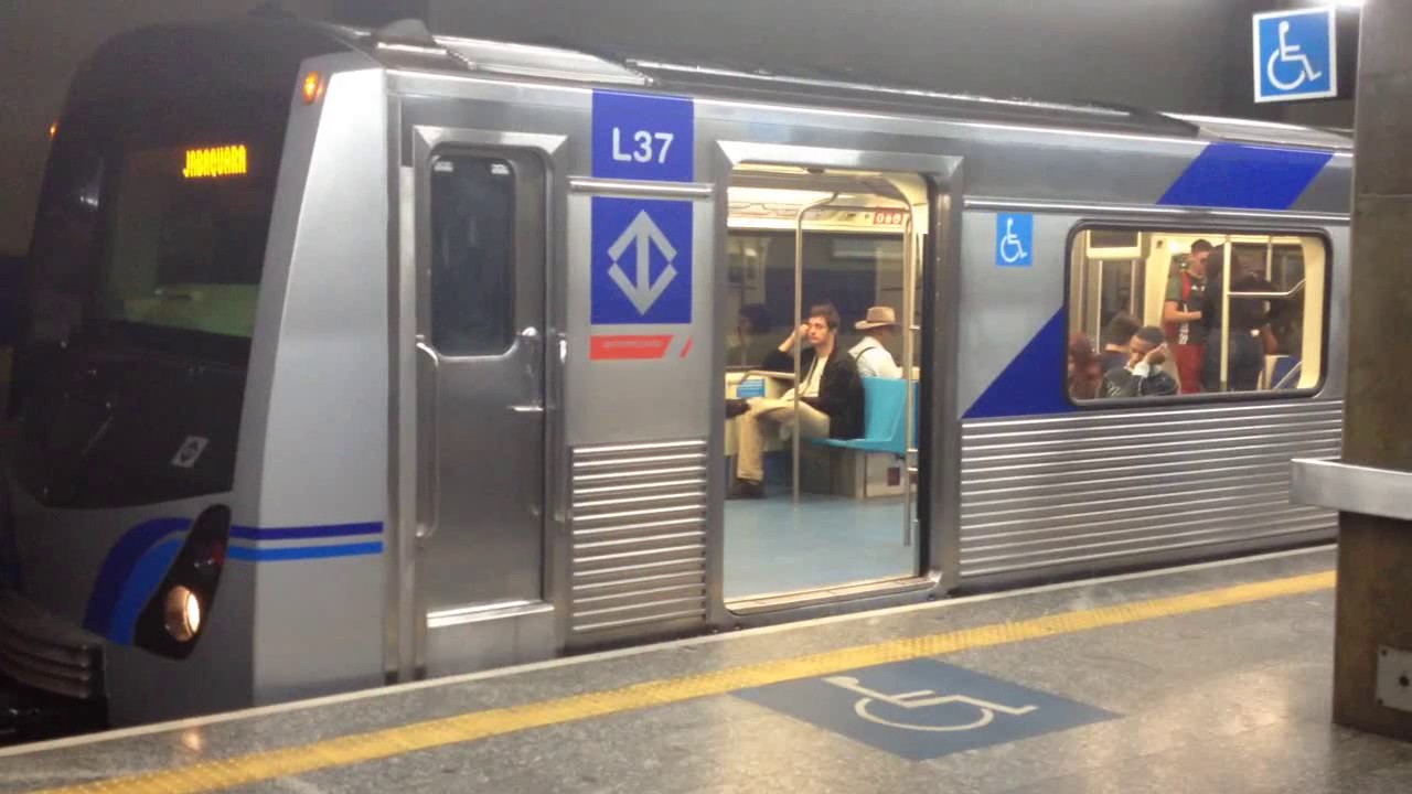 Metrô SP Trens na estação Ana Rosa - YouTube