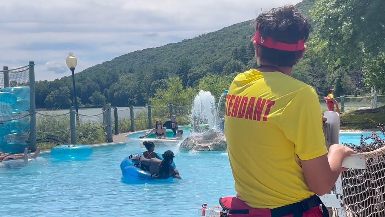 Fun Day At Lake Compounce - YouTube