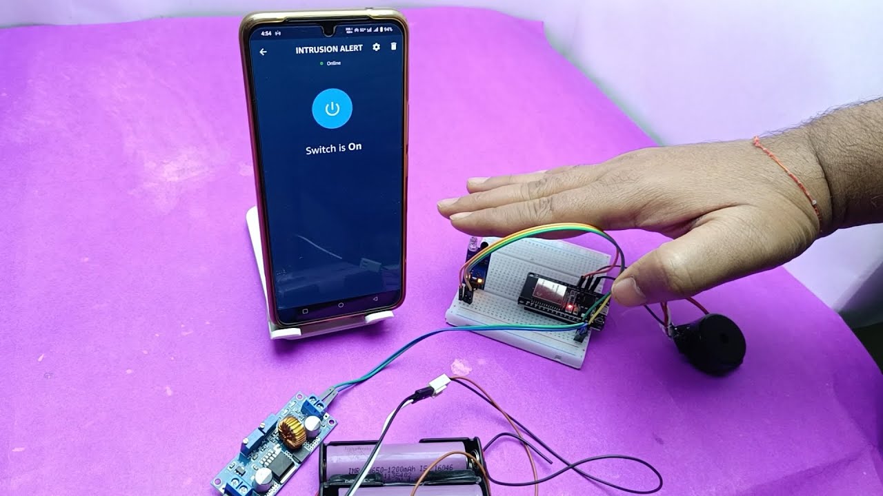 Smart Locker Security System with ESP32, IR Sensor, and Mobile Alerts 🚨 ...