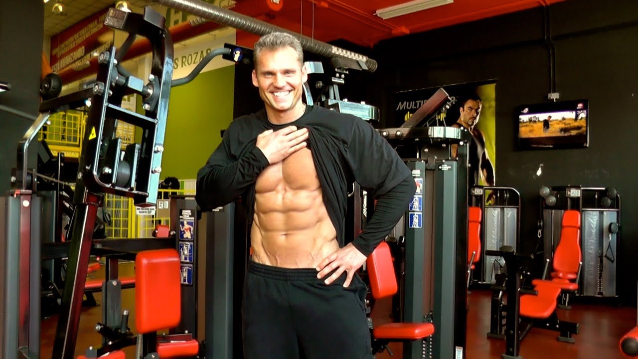Trenink na Zada - Martin Mester Ifbb Men´s Physique - YouTube