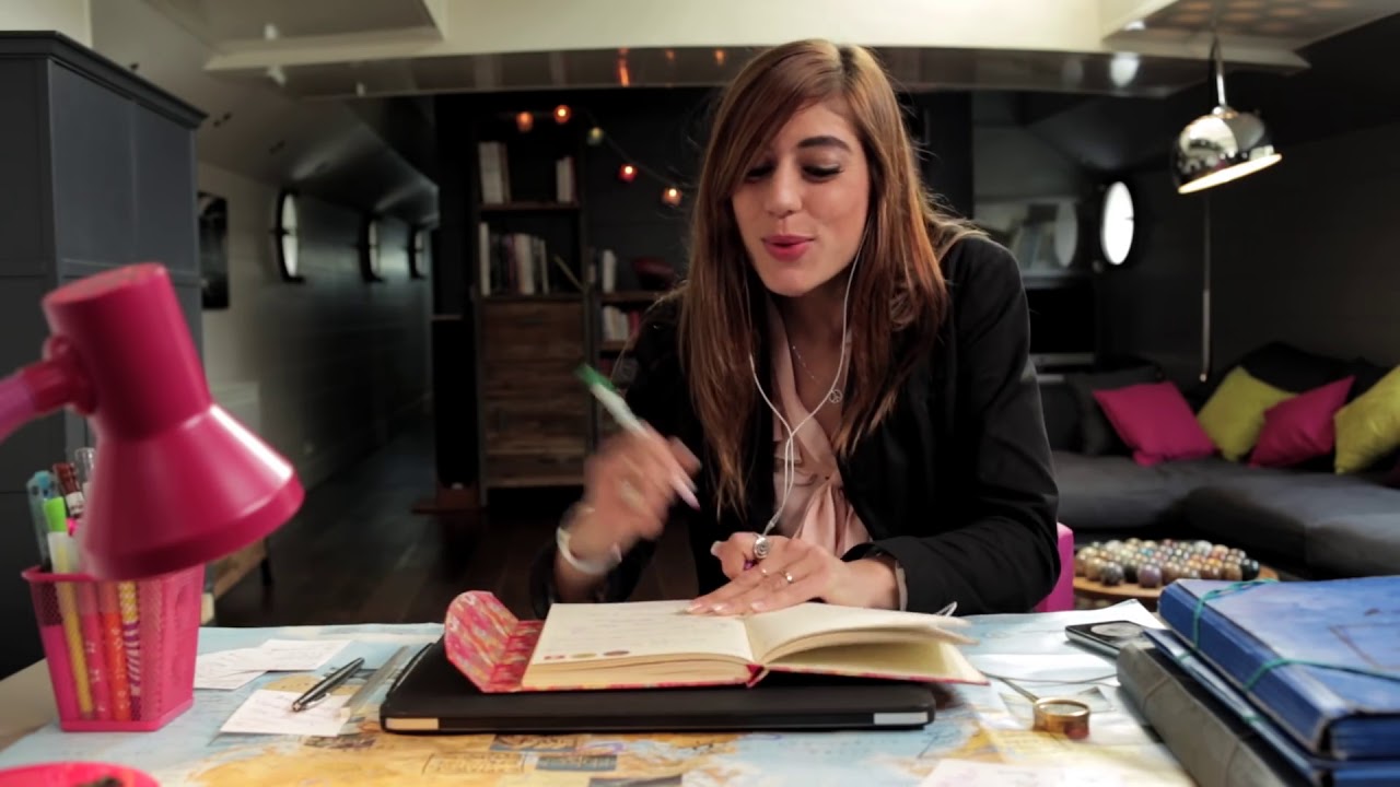 Nalya - Miss Miles [clip officiel] - YouTube