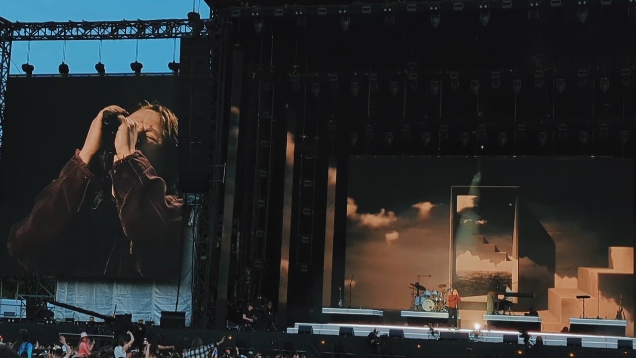 Lewis Capaldi - Wish You The Best (& intro) - Radio 1's Big Weekend (28 ...