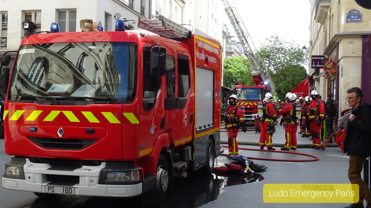 Pompiers de Paris Echelle en urgence ( Feu d'habitation) Paris Fire ...