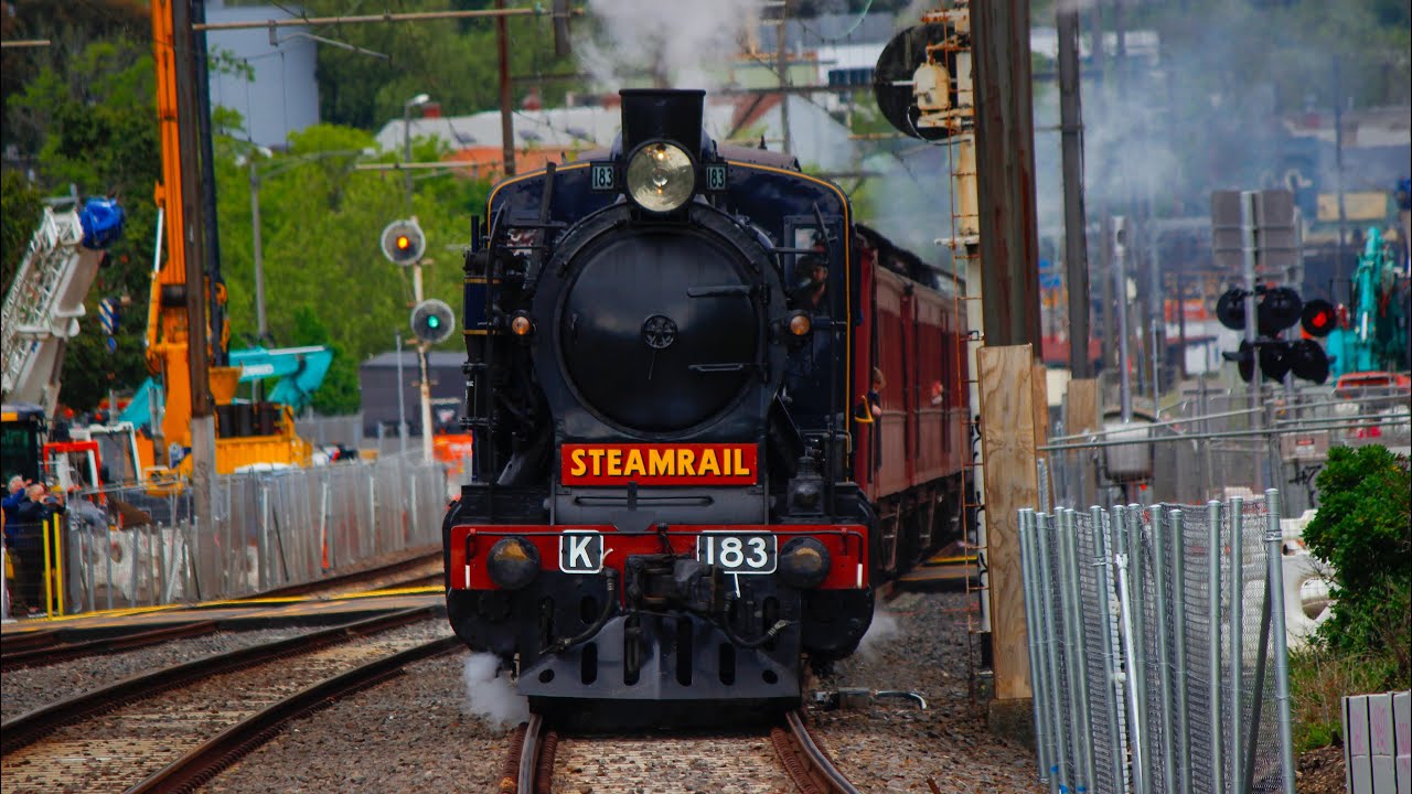 The last steam train to Mont Albert - YouTube