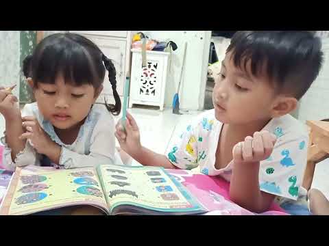 kakak ngajarin adek belajar