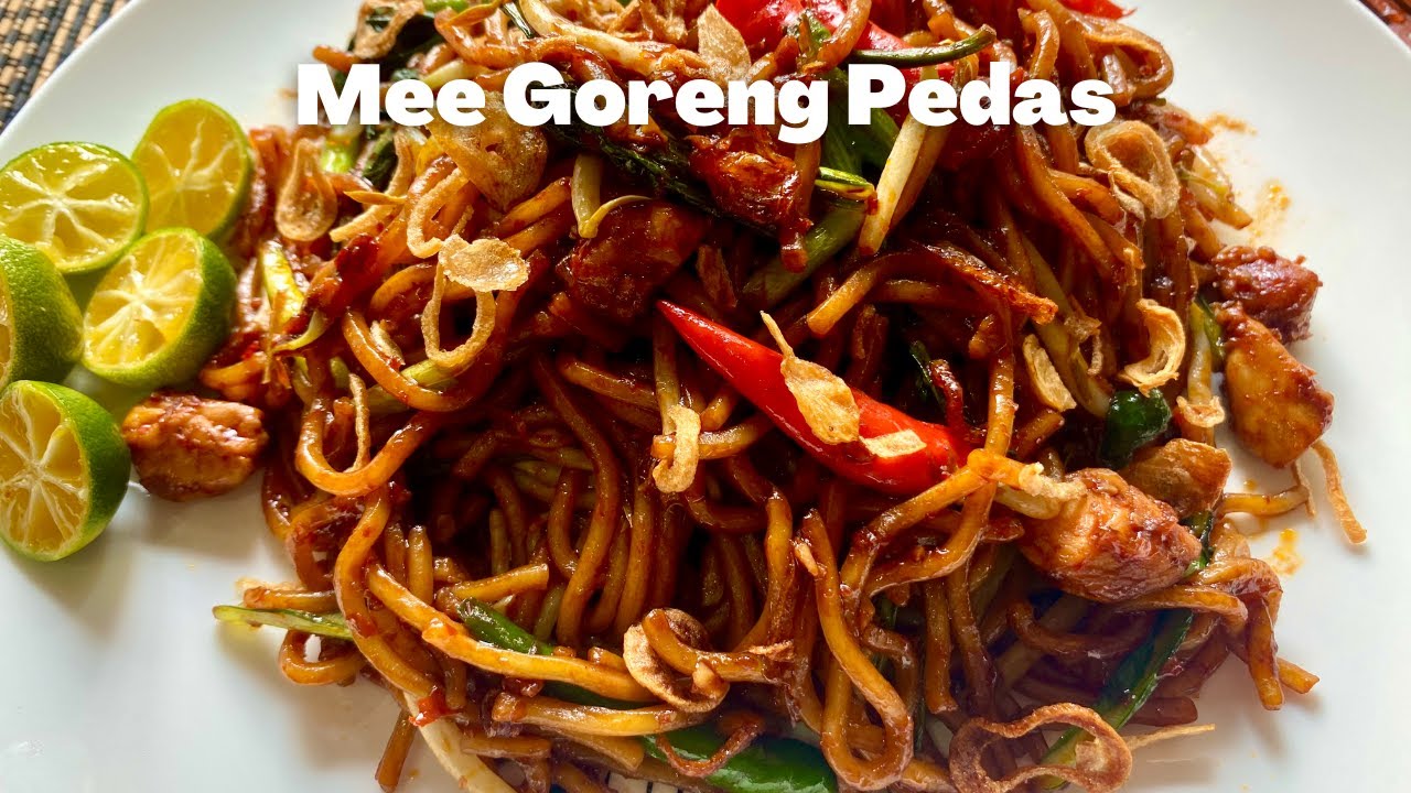 Mee Goreng Pedas (Spicy Stir-Fried Noodles) | Su's Cookbook - YouTube