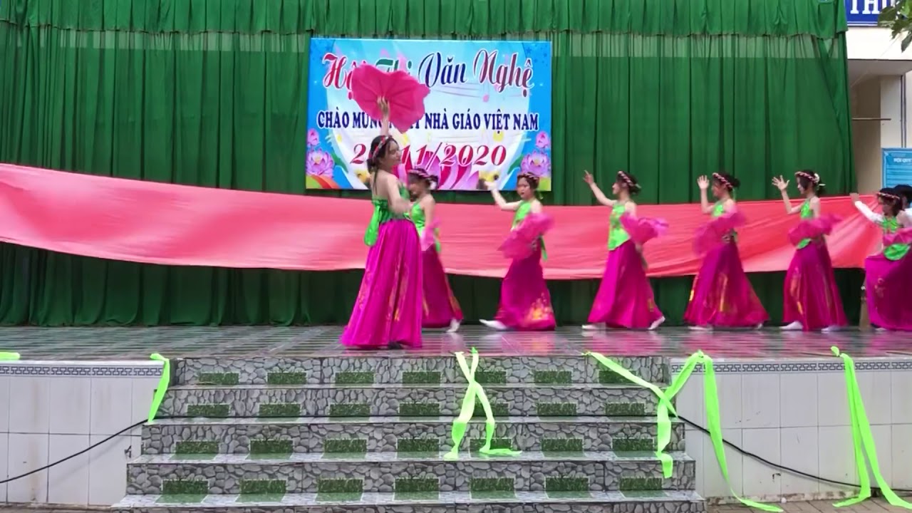 MÚA 20/11 ĐƯƠNG ĐẠI HƯƠNG HOA ĐẤT VIỆT [ 8.1] | sunjang sunjang - YouTube