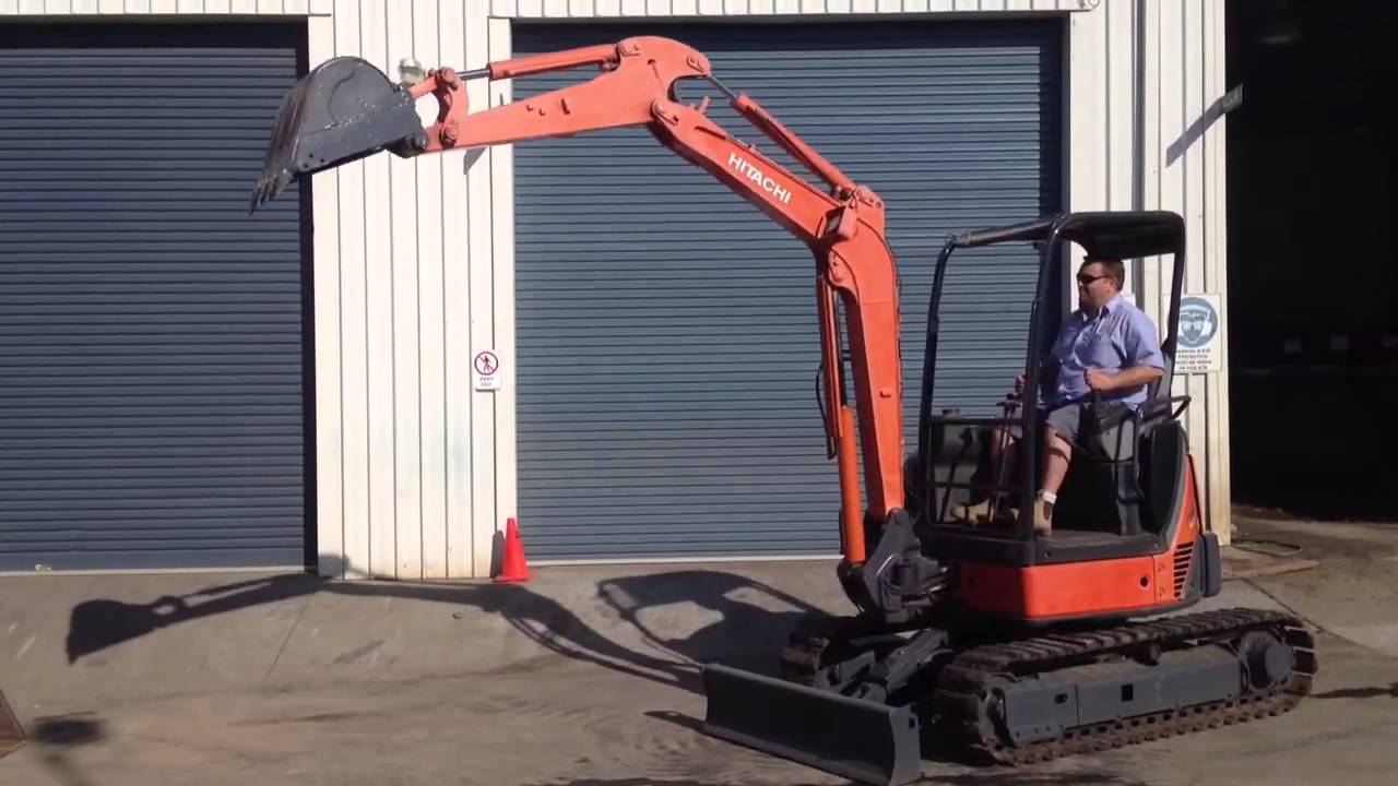 Hitachi ZX30U-2 mini excavator - YouTube