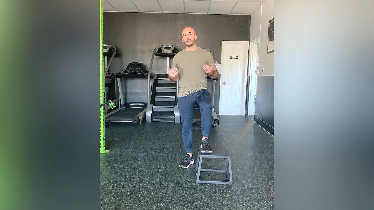 Lateral Step Down - YouTube