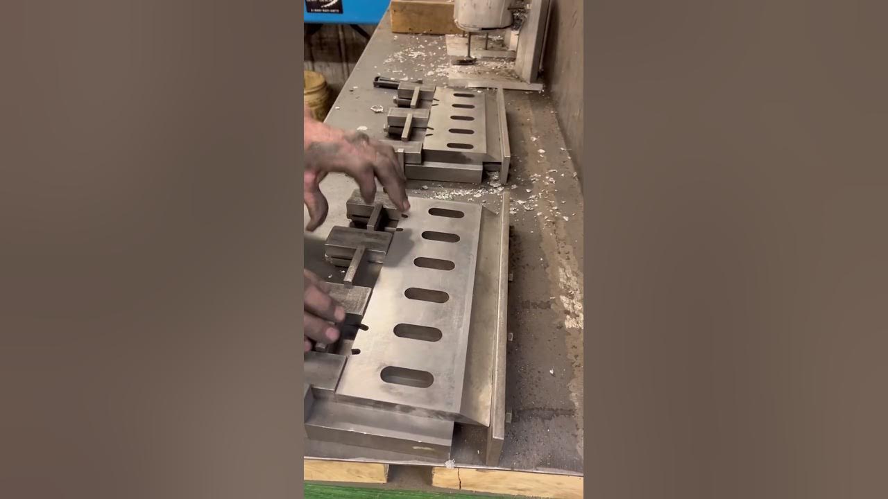 How to sharpen wood chipper knives - YouTube