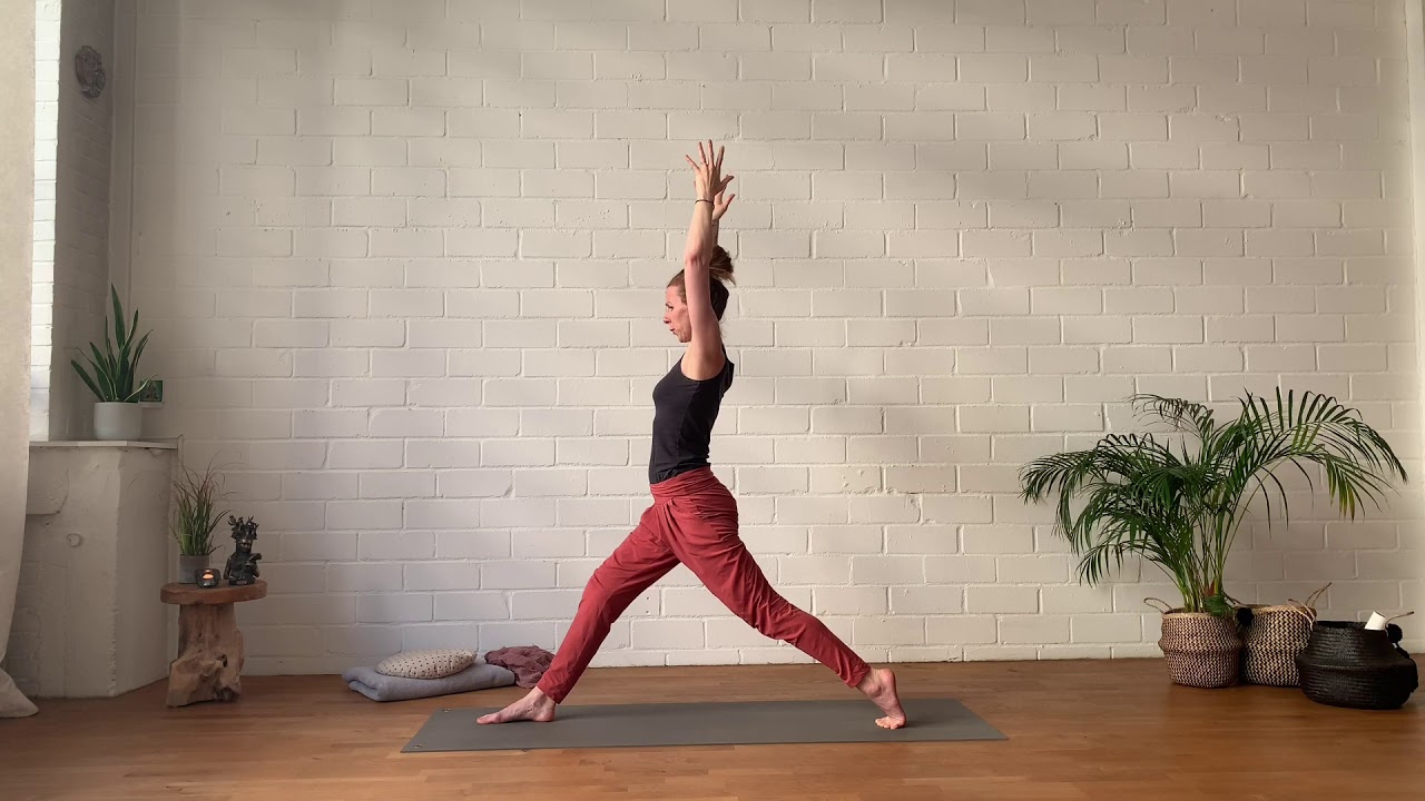 Postnatal Yoga @ Inanna Yoga Darmstadt - YouTube