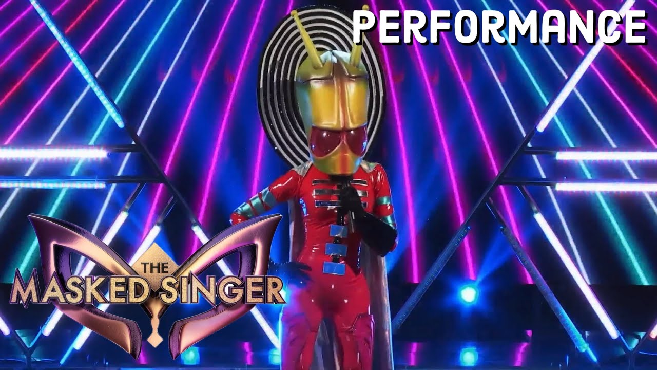Alien sings “Ex’s & Oh’s” by Elle King | THE MASKED SINGER | SEASON 1 ...