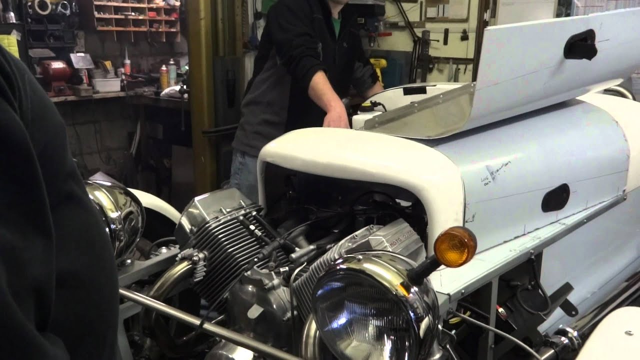 The second fire-up of the 3-wheel Morgan replica - with throttle blip ...
