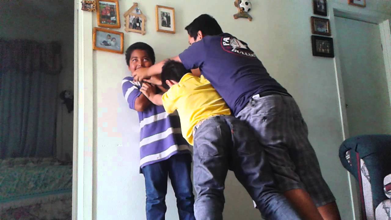 How To Knock Someone Out Without Pressure Point - YouTube