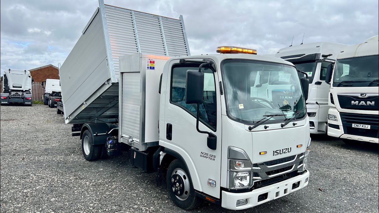 N35.125 ISUZU GRAFTER TIPPER ARB - NEW with Beacons & Tow Bar - YouTube