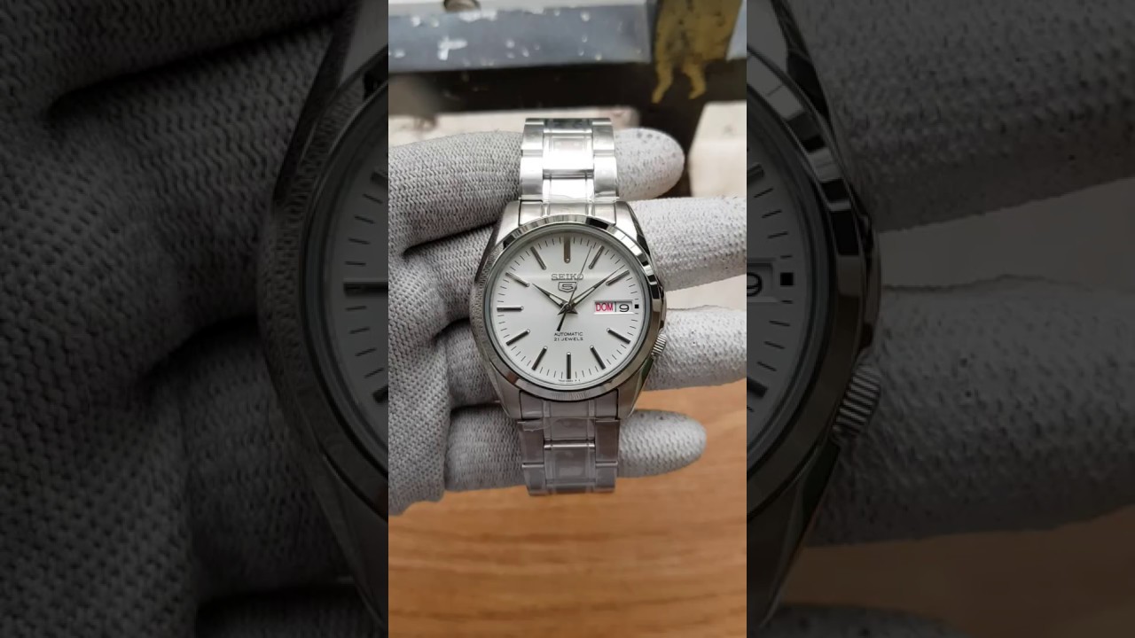 Seiko 5 SNKL41K1 - YouTube