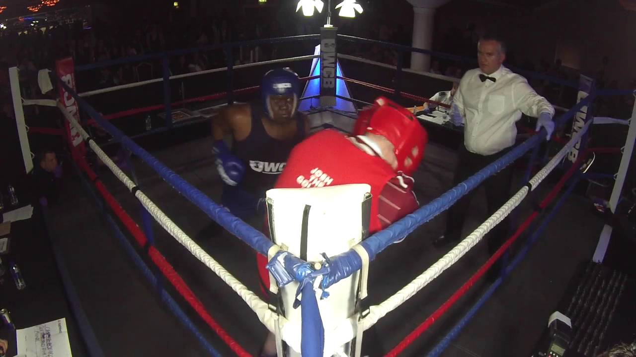 Ultra White Collar Boxing Luton | Fight 8 - YouTube
