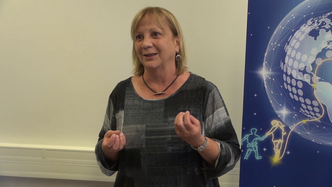 Carole FAUCHER : « Identité et savoirs chez les enfants » - YouTube