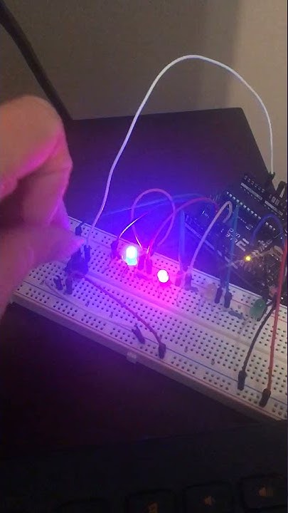 Arduino LED Chaser Using Millis and Potentiometer - YouTube