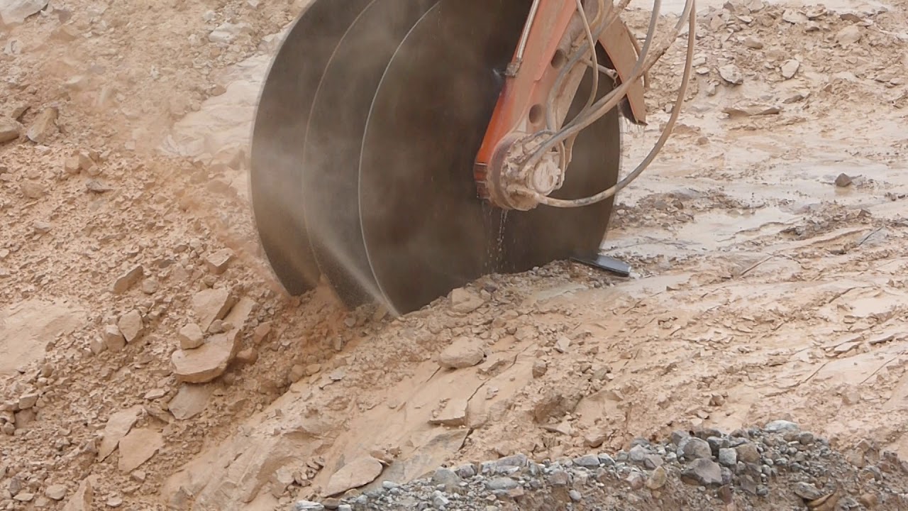 Echidna D73 triple blade quarry saw at work - YouTube