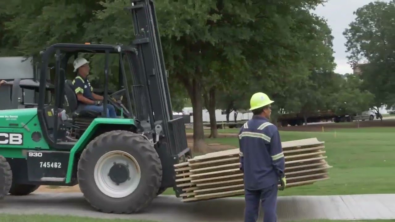SignaRoad® Quick-Installing Access Mats | Signature Systems - YouTube