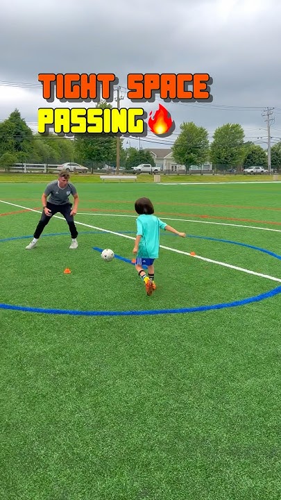 How to improve close space passing with the one touch. - YouTube